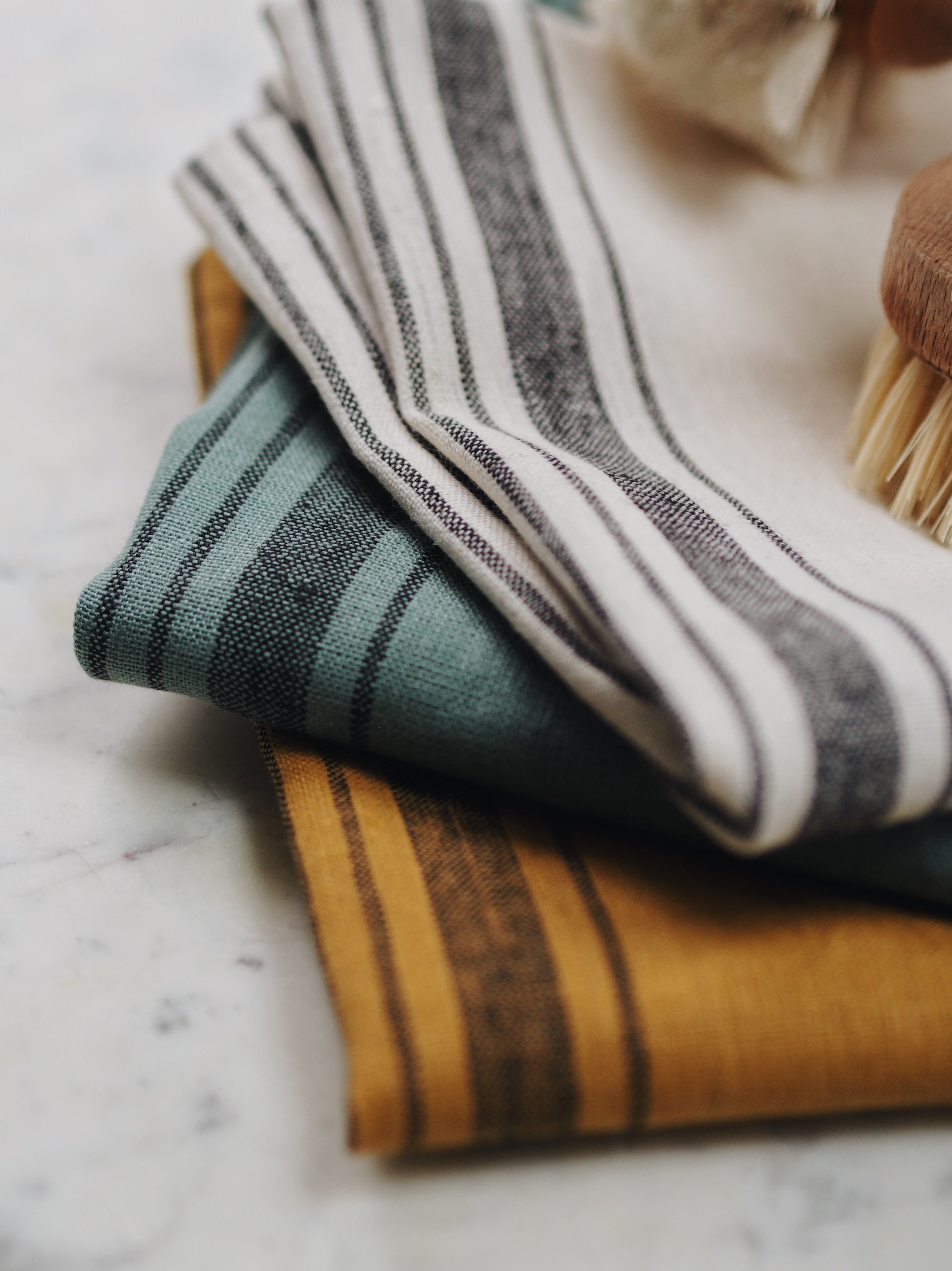 Cotton & Linen Grain Sack Stripe Tea Towels – The Botanical Candle Co.