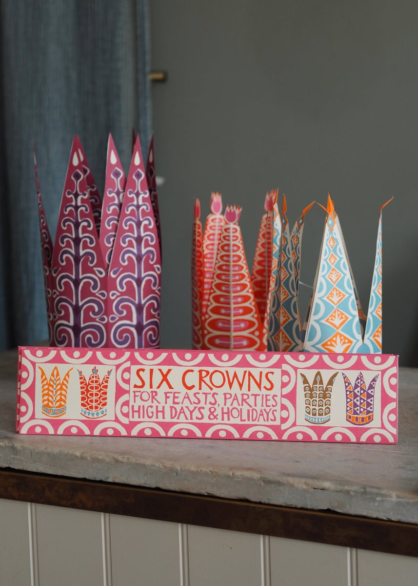 Cambridge Imprint Paper Crowns – The Botanical Candle Co.
