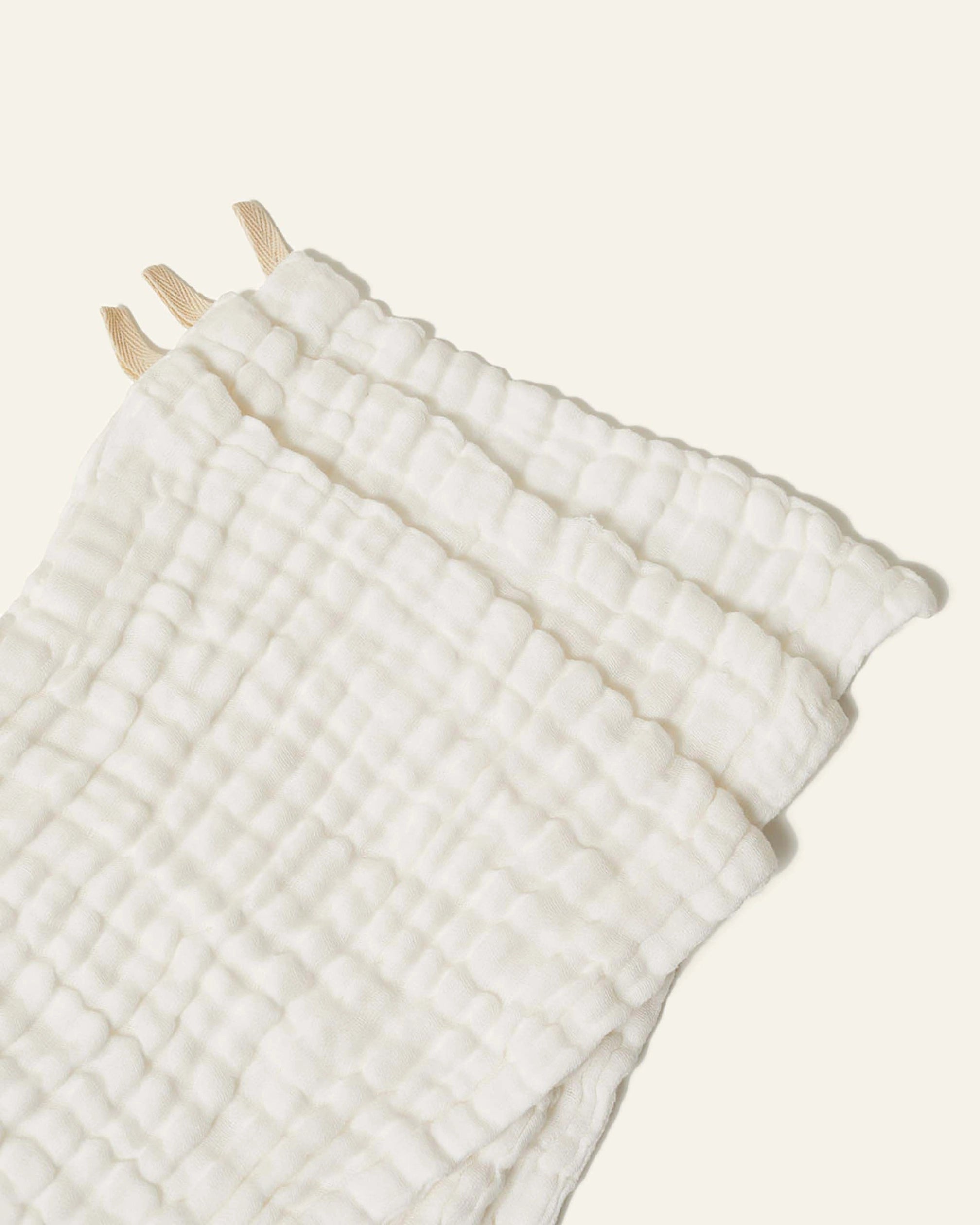 3 Pack of Muslin Face Cloths – The Botanical Candle Co.
